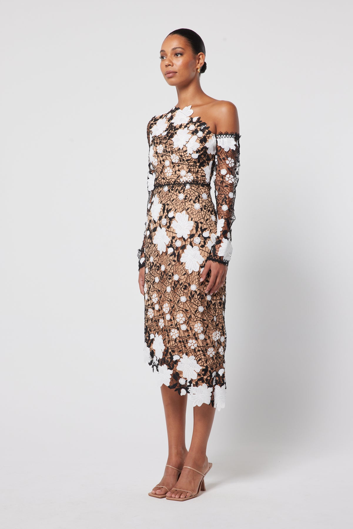 Elliatt Patios Dress - Black/White – Dress Hire AU